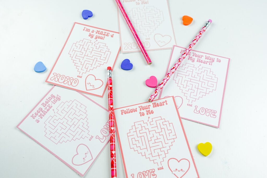 Valentines Maze Printable | 14 Free Card Templates for Kids - Dinosaur Mama