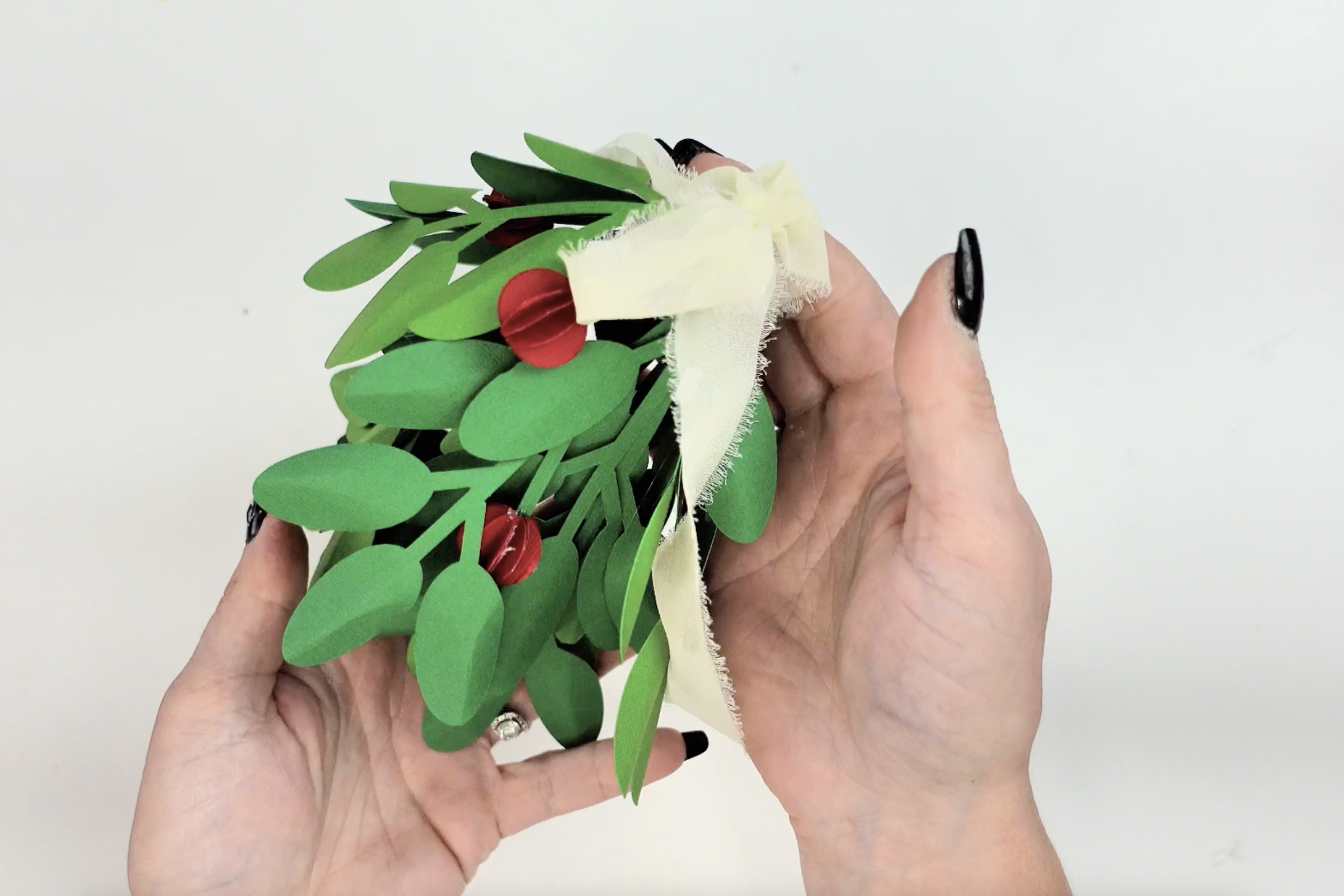 Mistletoe SVG Free Download for Cricut | 3D Paper Craft - Dinosaur Mama